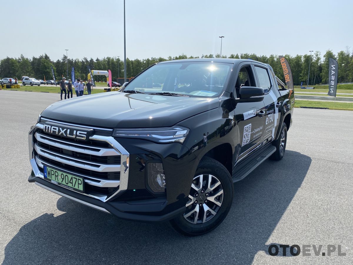 Maxus T90EV elektryczny - opinie, dane techniczne, cena, zdjęcia i ...
