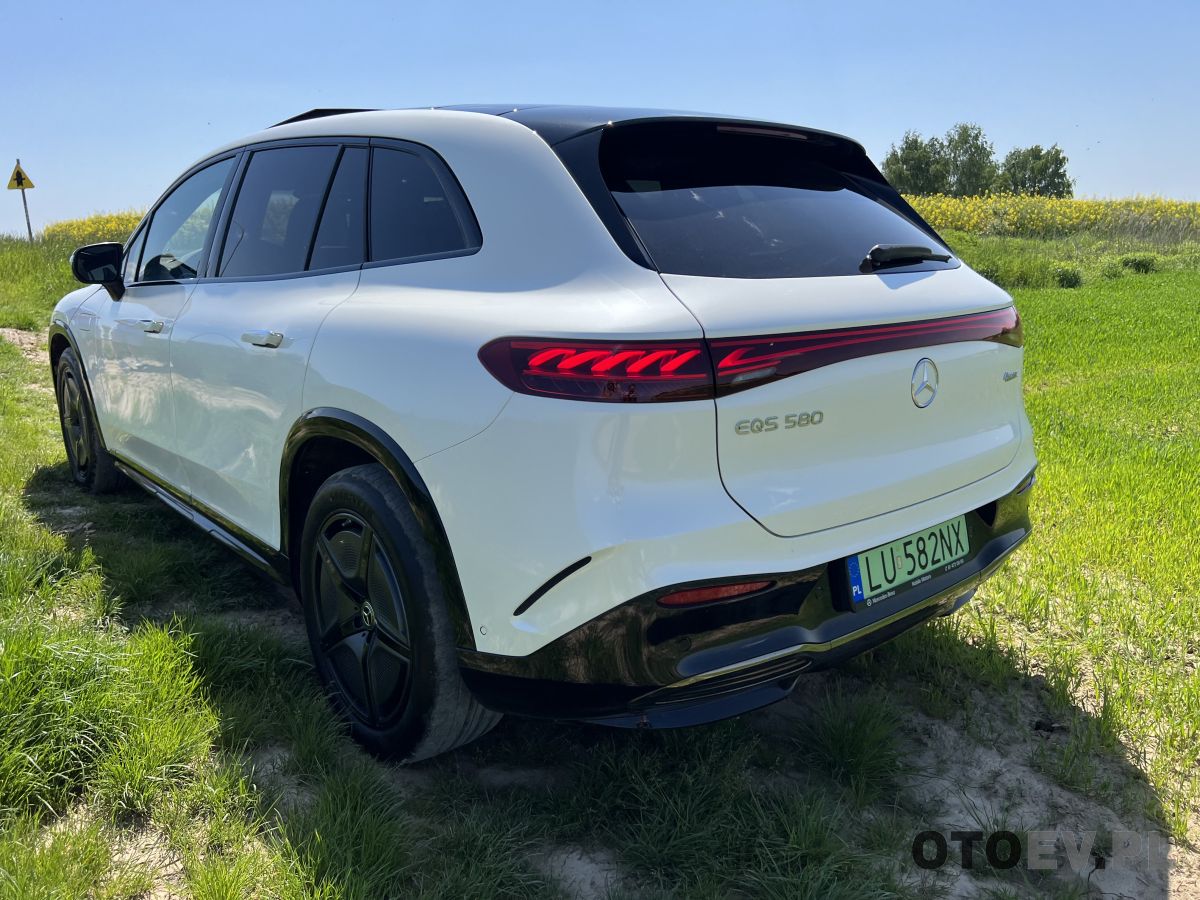 Mercedes EQS SUV 500 4MATIC elektryczny - opinie, dane techniczne, cena ...