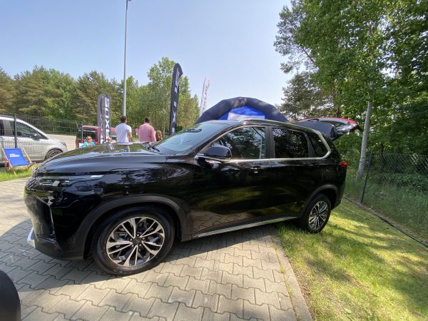 Maxus Euniq6 SUV elektryczny - opinie, dane techniczne, cena, zdjęcia i ... Maxus Euniq6 SUV elektryczny - opinie, dane techniczne, cena, zdjęcia i ...