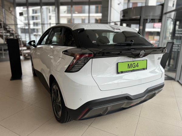 MG MG4 Electric 64 kWh elektryczny - opinie, dane techniczne, cena ...